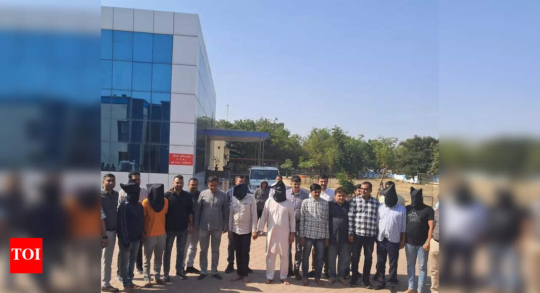 Fake ED raid: Kingpin admits to funding AAP’s state activities | Rajkot News - Times of India