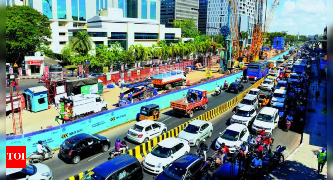 One more OMR signal closed; new u-turns introduced | Chennai News ...