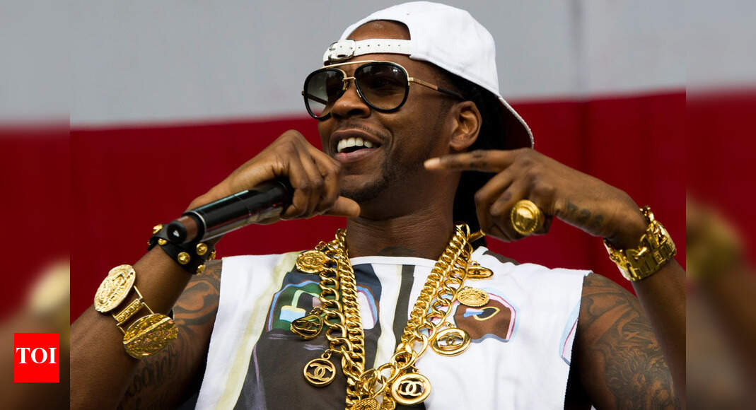 Rapper 2 Chainz steals spotlight courtside in custom Atlanta jacket at ...