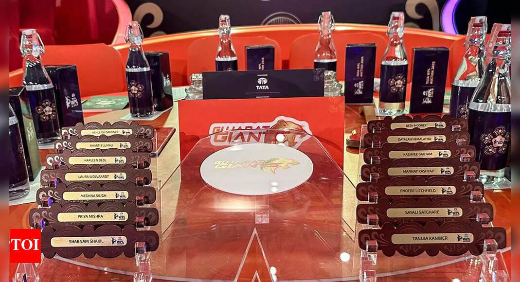 GG WPL 2025 Full Player List, GG Squad | Gujarat Giants WPL 2025 Team ...