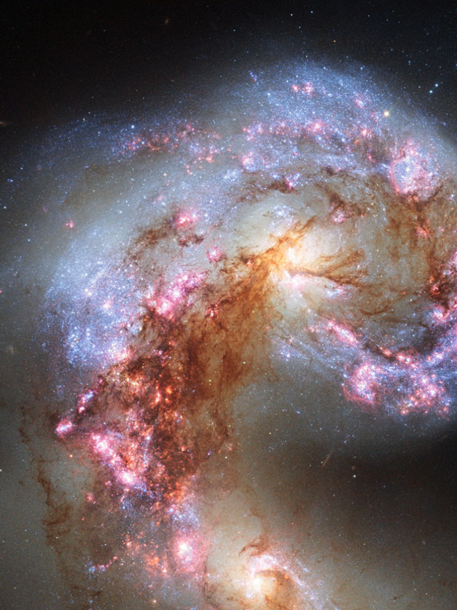 8 Unbelievable Pictures Of Galaxies Ever Captured By NASA Hubble Space ...
