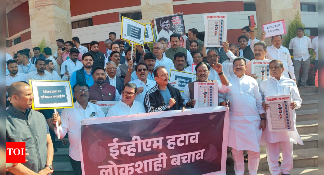 Maharashtra opposition demands EVM ban, seeks ballot paper voting ...