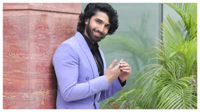 Lucknow’s vibe is very different: Bharat Ahlawat - Times of India