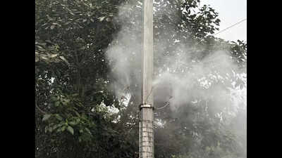 NDMC to fight bad air with mist sprayers on electricity poles | Delhi ...