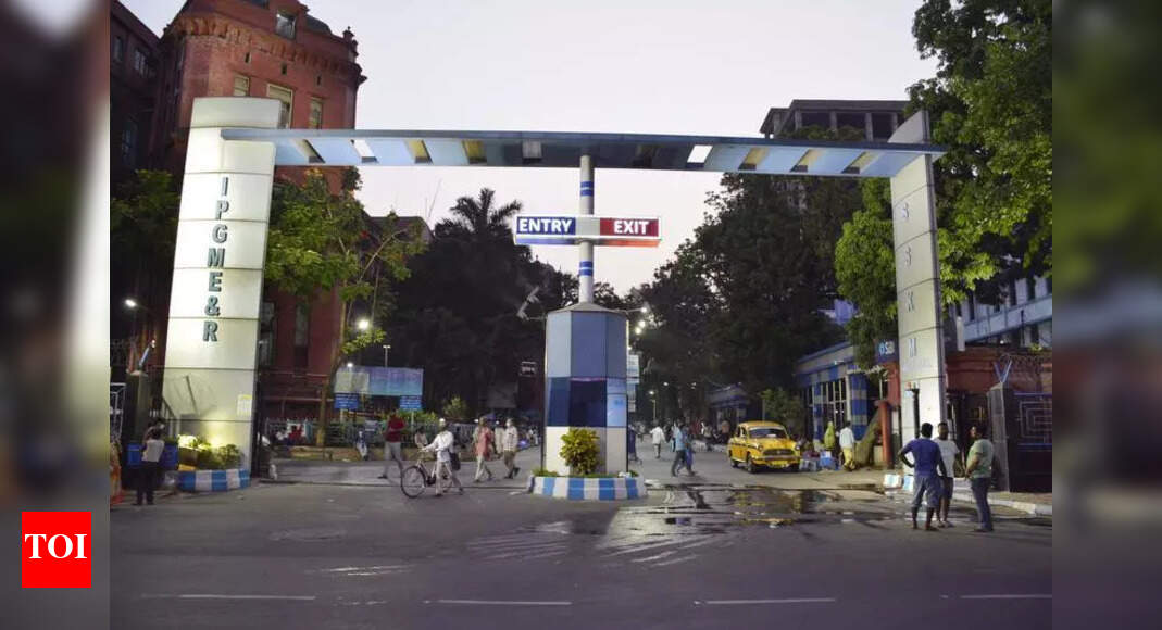 2 touts nabbed, 3 detained from SSKM Hospital in Kolkata | Kolkata News ...