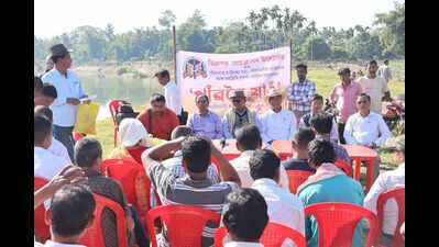 Dibrugarh villagers unite to prevent floods, erosion amid delay in govt ...