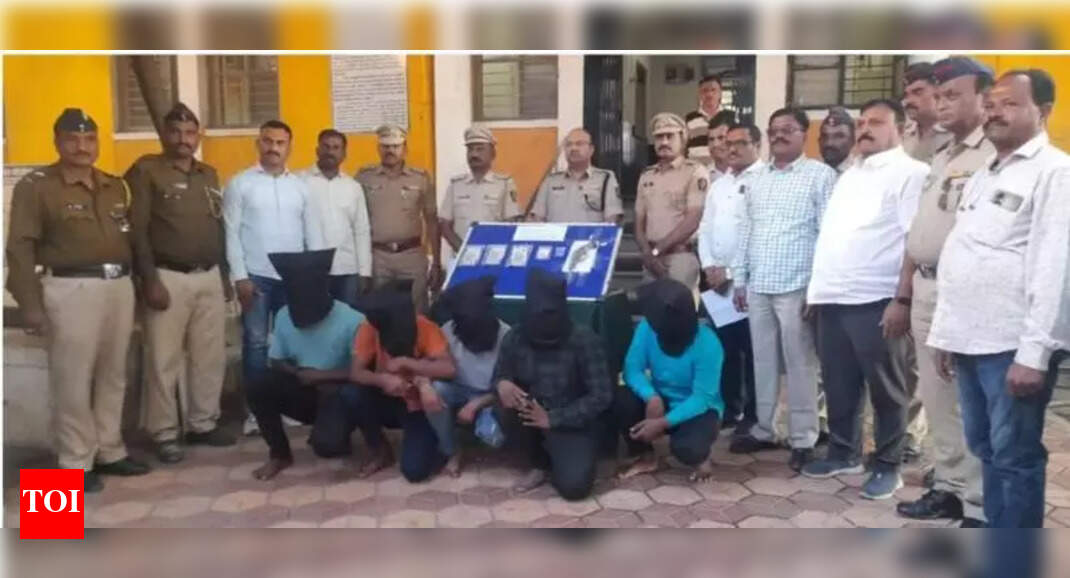 Five held for abducting and robbing Parli bizman | Chhatrapati ...