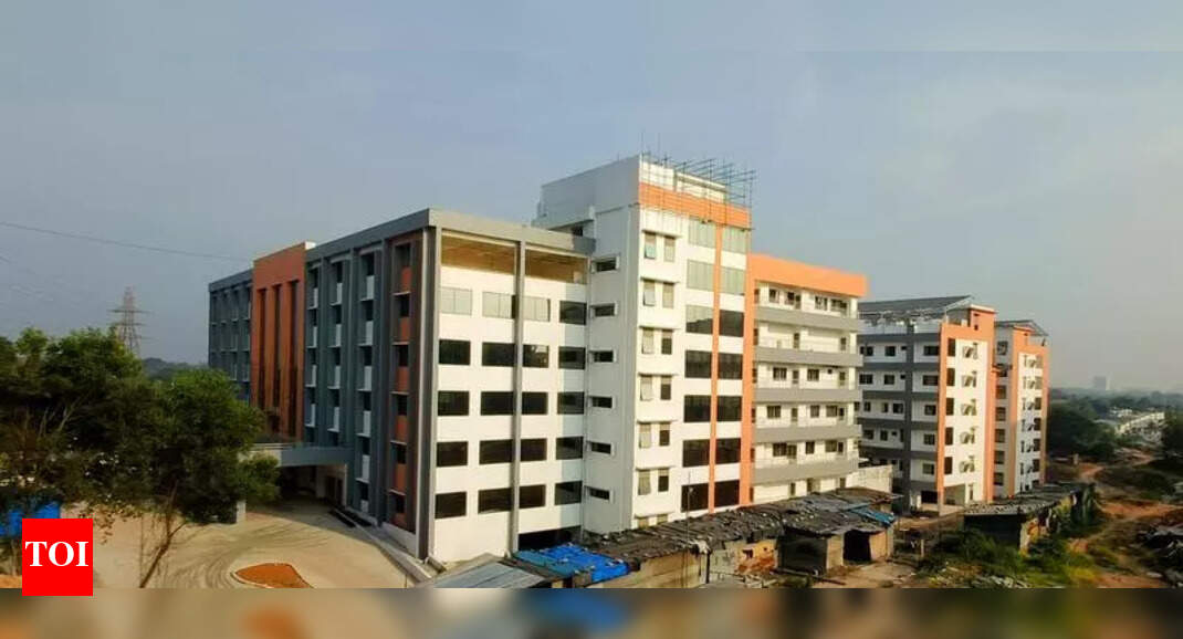 CCRC to be opened in Feb, MCH superspecialty block in May 2025 | Kochi ...
