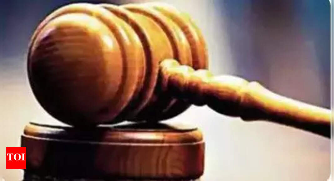 HC bids full court farewell to Justice Narendar | Vijayawada News ...