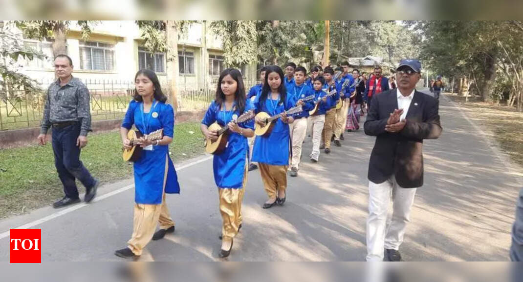 Reviving the strings of history: B’putra Mandofest celebrates mandolin ...
