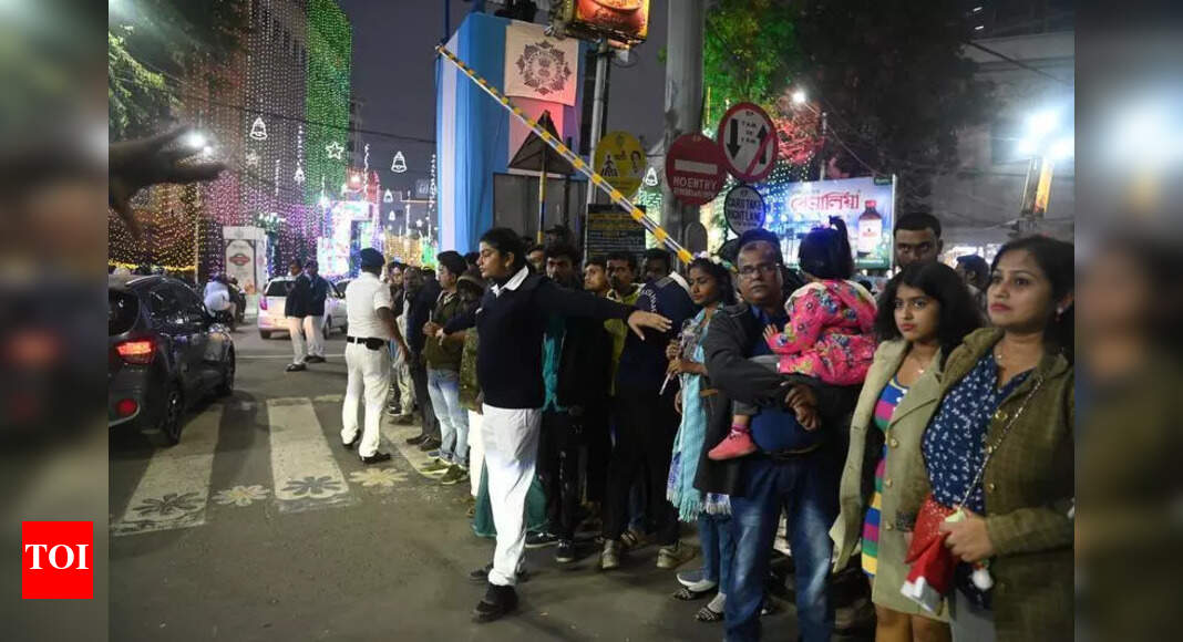 Christmas ’23 vs ’24: Kolkata motorists behave better, police clock ...