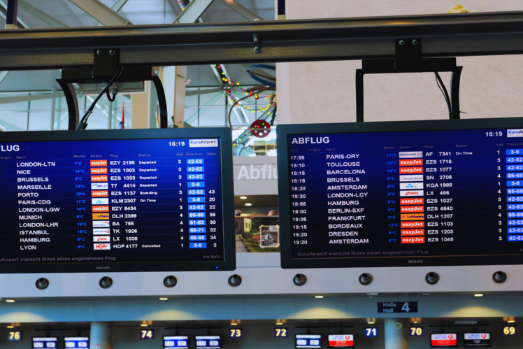 10 countries with maximum number of airports | Times of India Travel