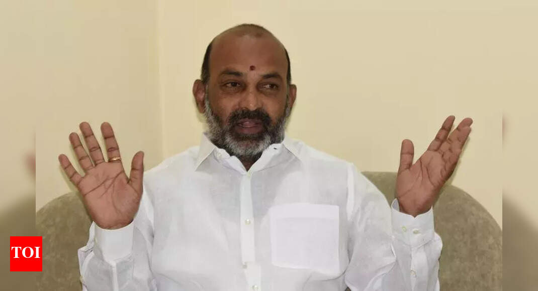 Bandi hits out at RaGa’s praise for Cong govt in T | Hyderabad News ...