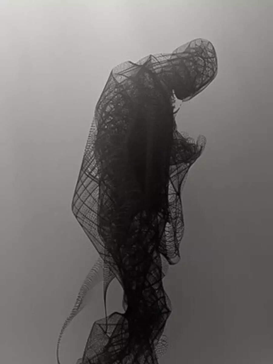 10 Traits Of A Person Who Is Hurting Inside, According To Psychology ...