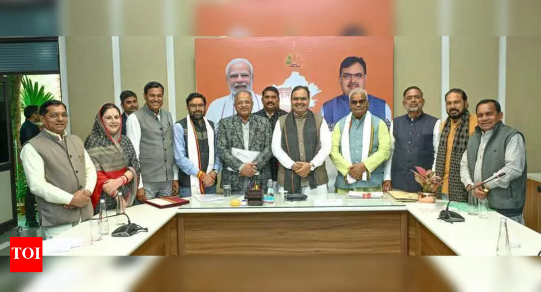 Raj CM meets MLAs from Kota division, discusses projects | Jaipur News ...