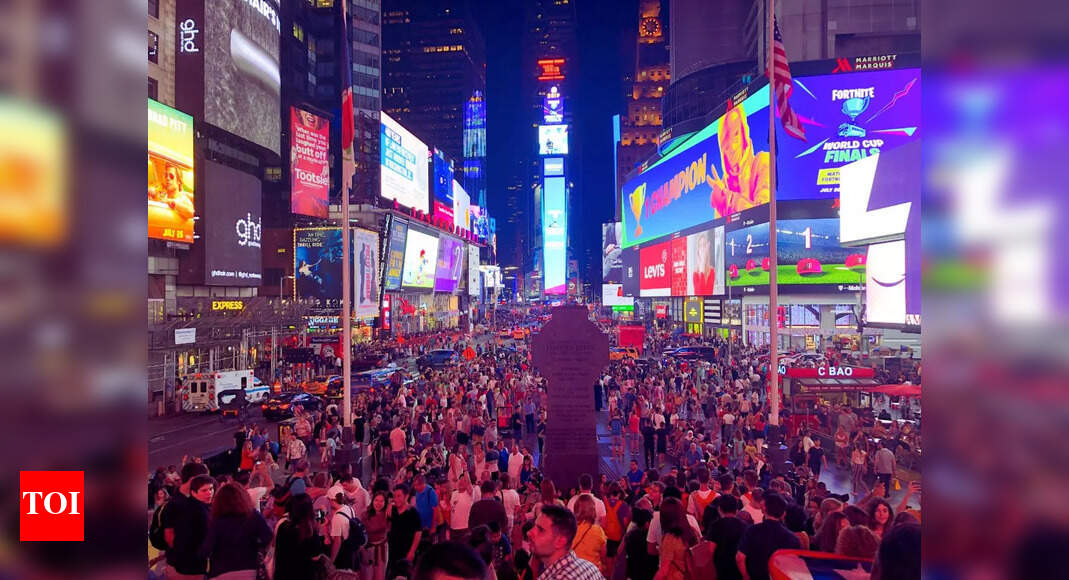 Countdown to 2025 begins in New York: 7 facts about the Times Square ...
