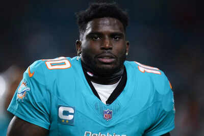 Tyreek Hill’s cryptic message to the Chiefs sparks frenzy among fans as Dolphins’ playoff hopes ...