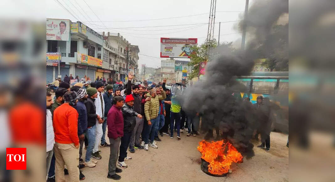 Cong protest against scrapping of 9 new dists to start in Sikar today ...