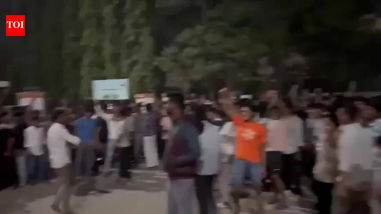 Students Protest at CMR Engineering College