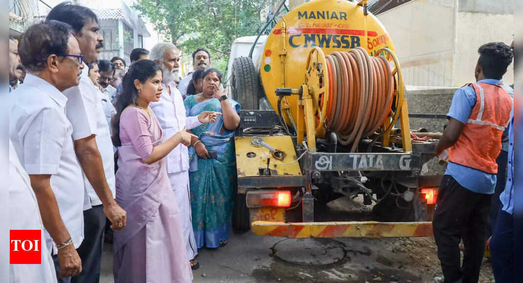 Chennai mayor R Priya resumes grievance meet | Chennai News - Times of ...