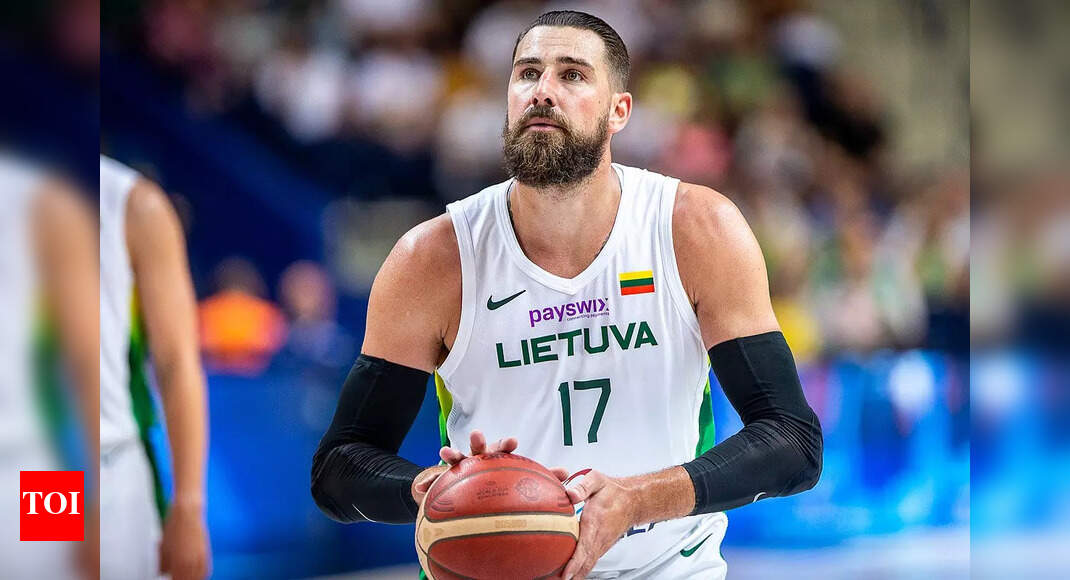 LA Lakers Trade Rumor: GM Rob Pelinka eyes Washington Wizards' Jonas Valanciunas, puts $11 ...