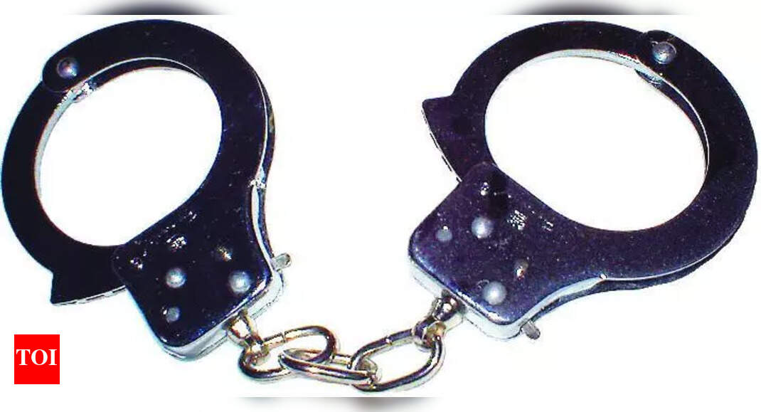 Superintending officer in ACB net for graft | Chandigarh News - The ...