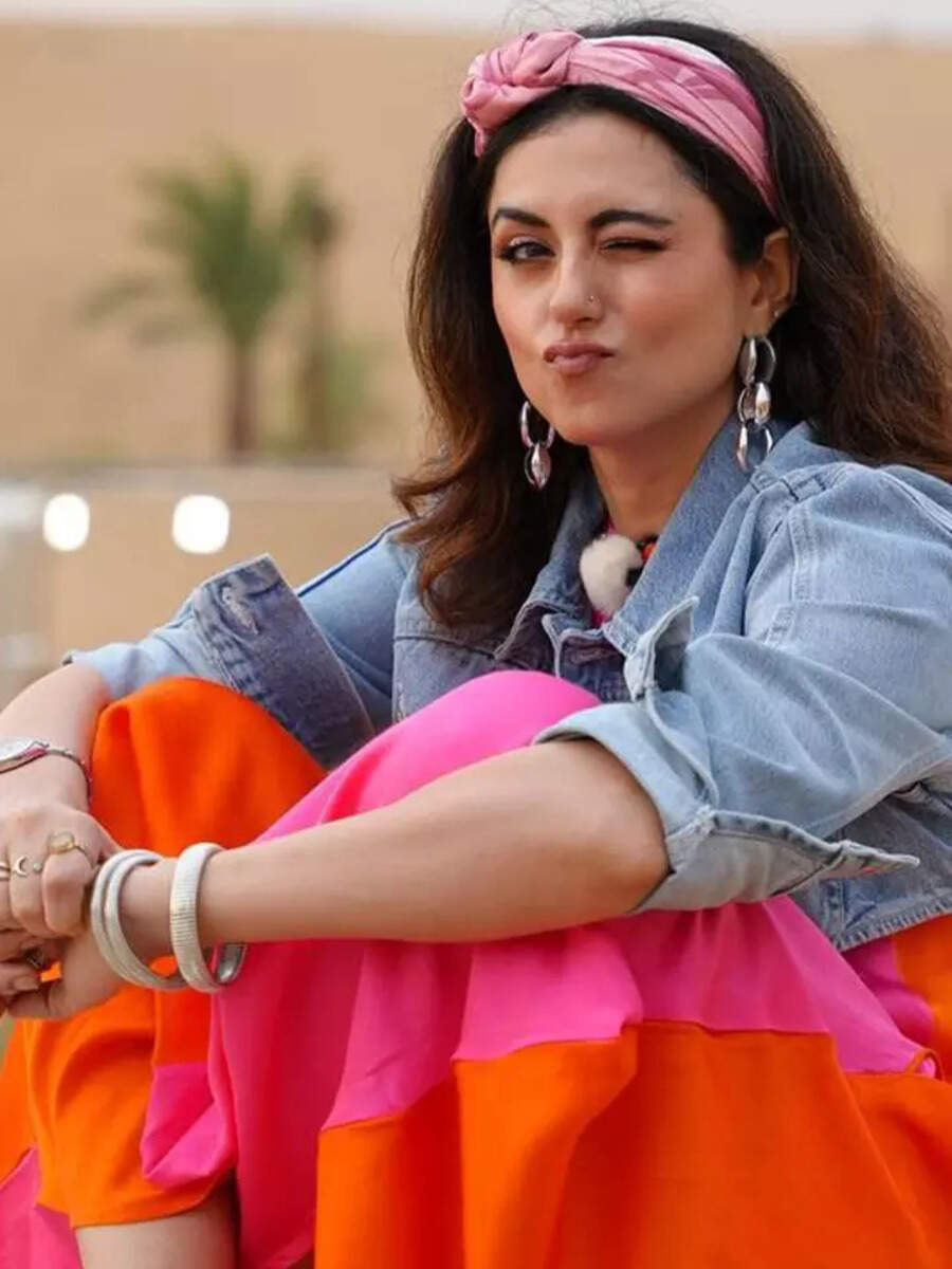 Ridhi Dogra’s hair flows with radiant splendour | Times of India