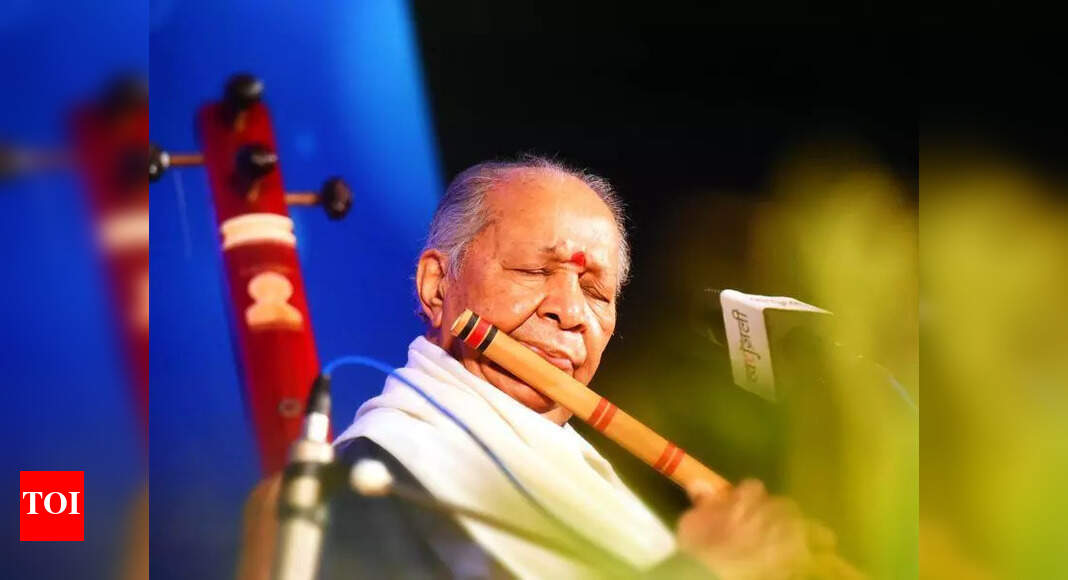 Play celebrates the women behind flautist’s rise from akhara to stage ...