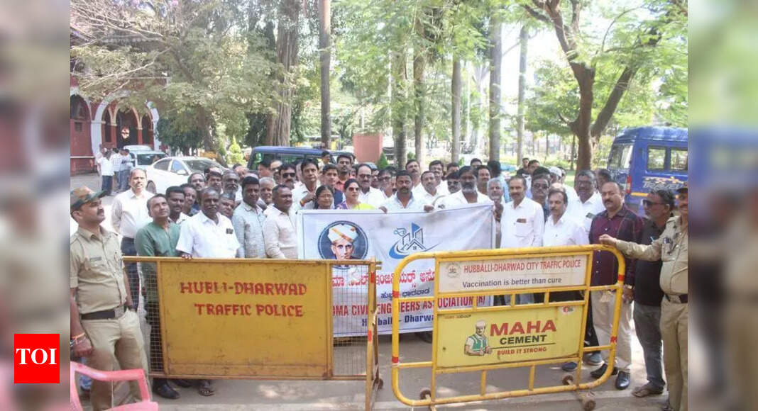 Diploma civil engineers protest against HDMC over building permit ...