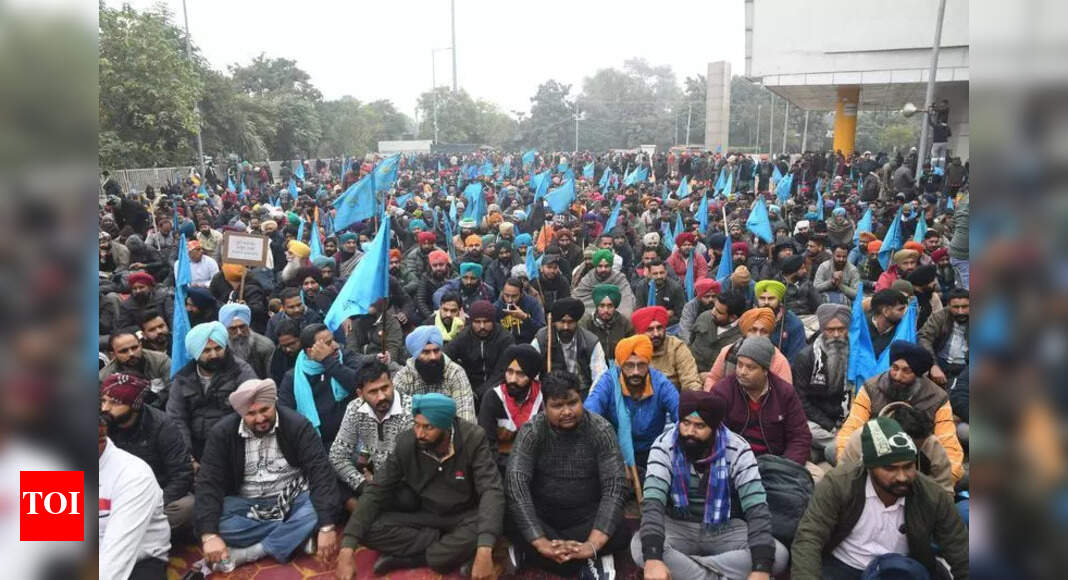 PRTC strike paralyzes Mohali’s bus terminus, leaves commuters stranded ...