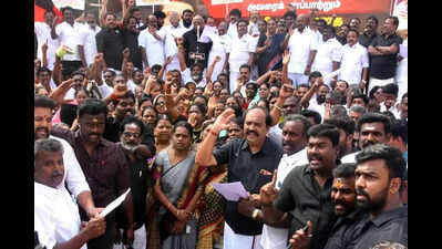 DMK workers protest statewide against governor | Trichy News - The ...