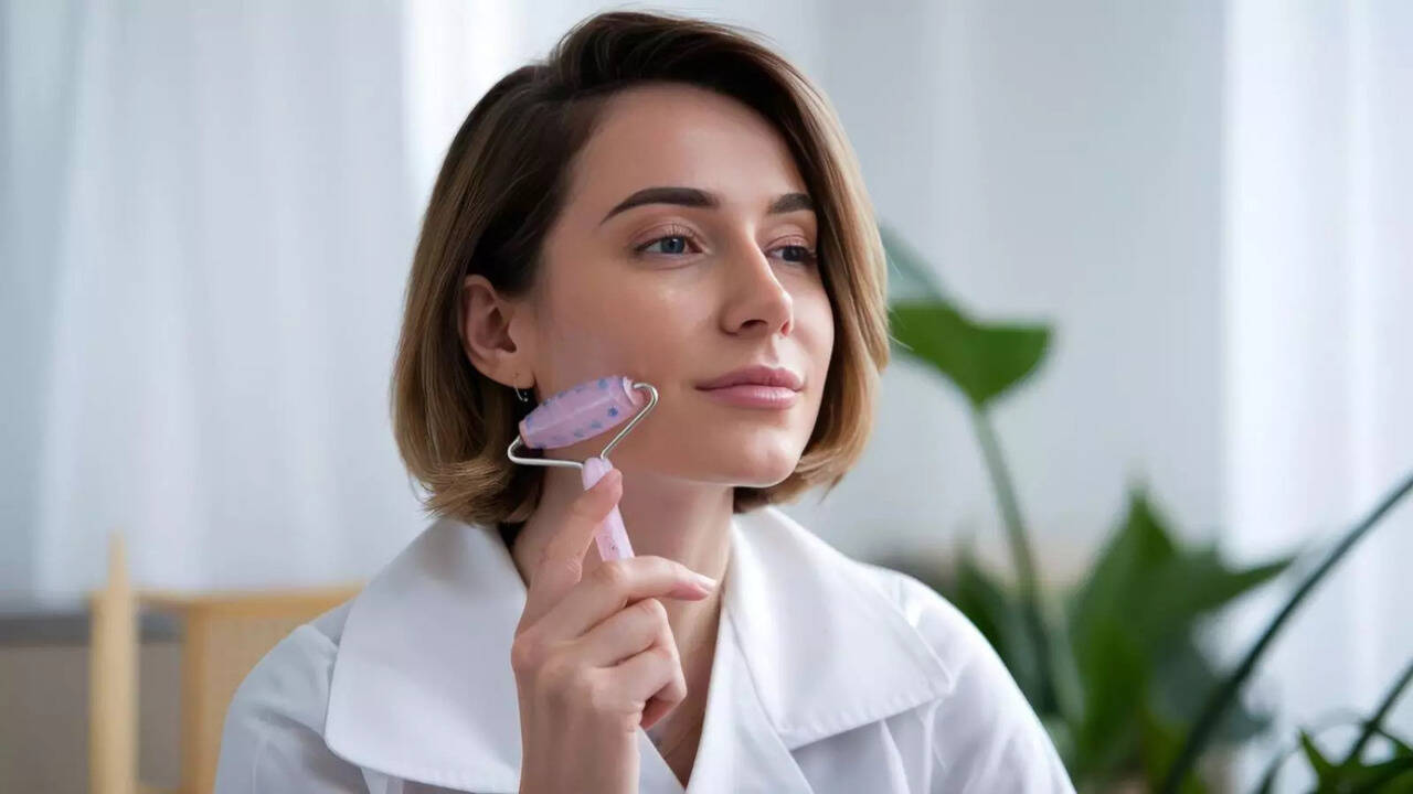 How to Reduce Facial Puffiness Naturally: Easy Tips and Tricks