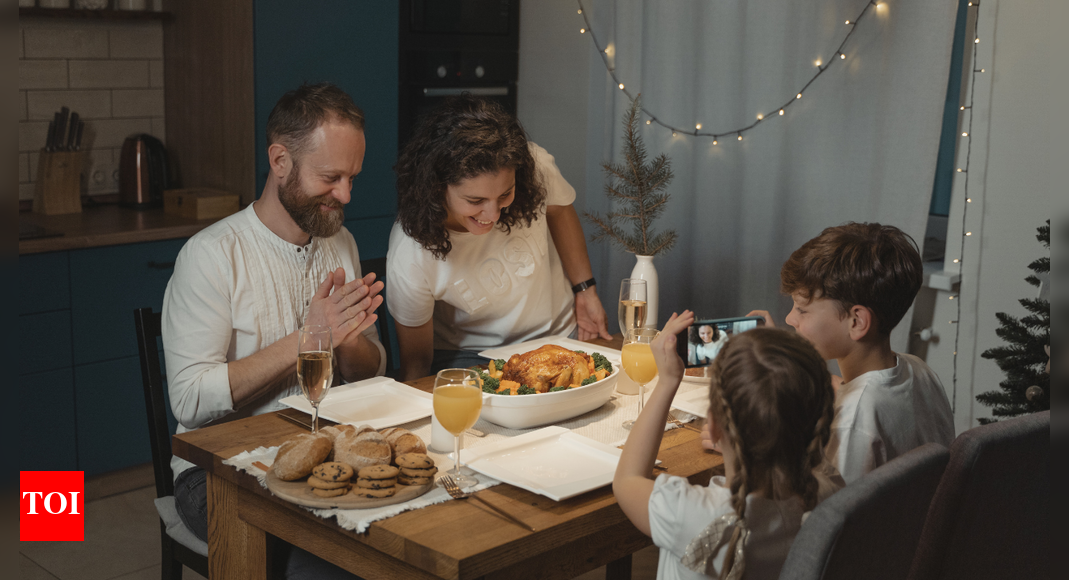 Early dinner benefits: 5 reasons one should start eating dinner early ...