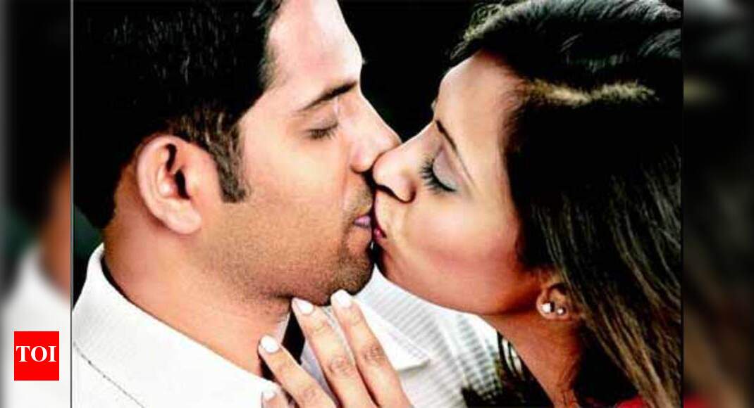 A Sloppy Kisser Too Can Kiss Well Times Of India
