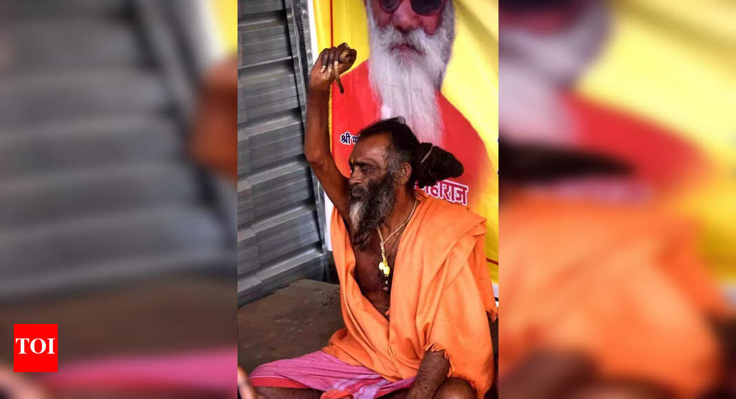 One unbathed for 32 yrs, another with 45kg headgear…ascetics grab ...