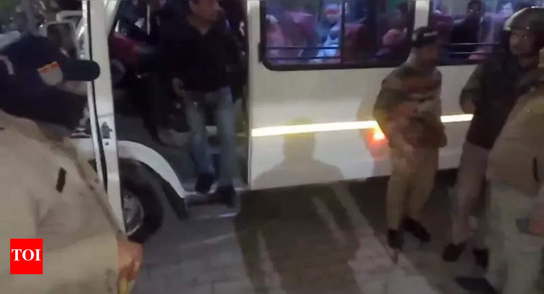‘Police bus service’ launched in Doon to crack down on public drinking ...