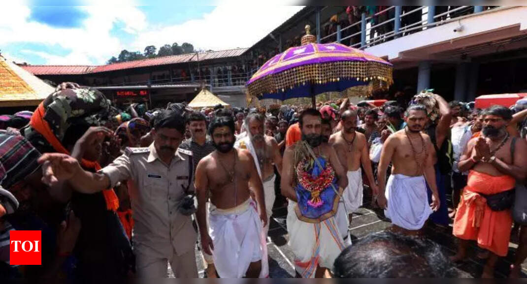 1.5L devotees arrive in Sabarimala for Makaravilakku festival today ...