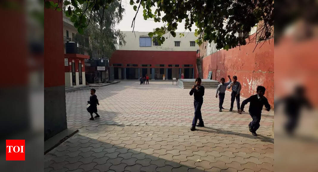 UT extends EWS, DG school admission deadline to Jan 31 | Chandigarh News - The Times of India