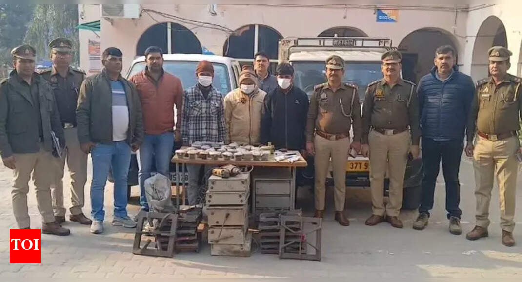 Scrap dealer among 7 held for theft at Noida factory | Noida News - The ...
