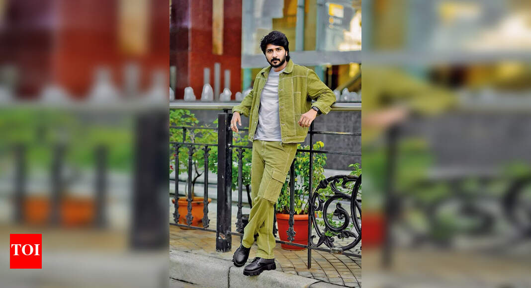 Honoured to have my dad’s friend direct my debut: Milind | Kannada ...