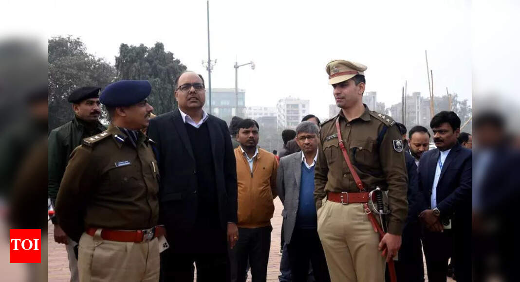 Patna DM inspects Republic Day preparations | Patna News - The Times of ...