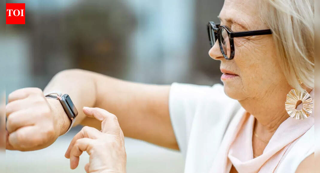 Best Smartwatches for Senior Citizens: Large Display & Essential Health ...