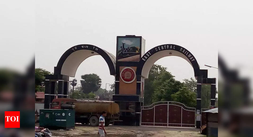 Railway Board asks ECR to boost safety | Patna News - The Times of India