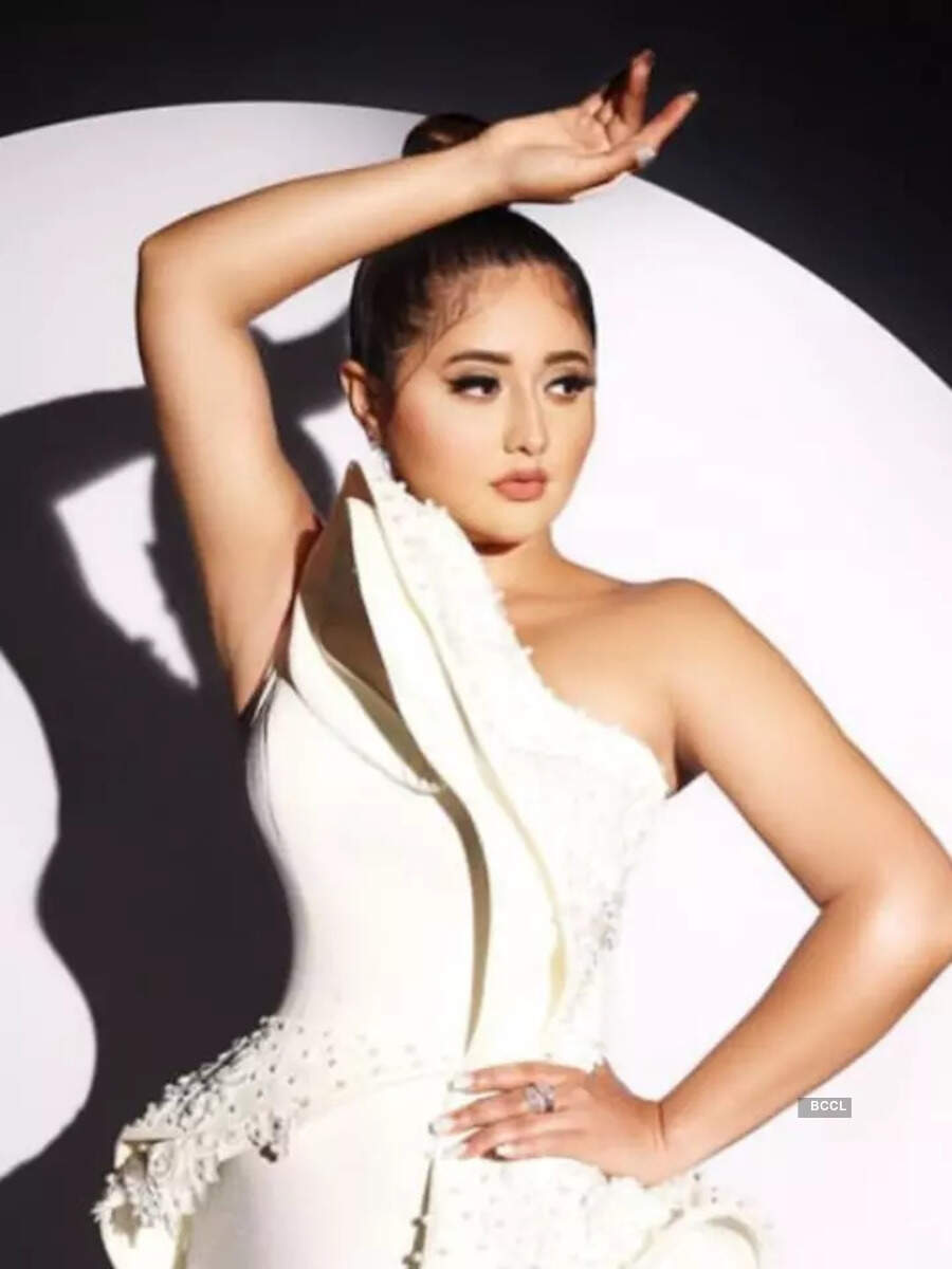 Rashami Desai top 10 ultra-glam looks | Times of India