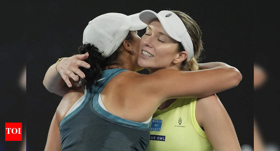 Danielle Collins dumped out of Australian Open to boos | Tennis News ...
