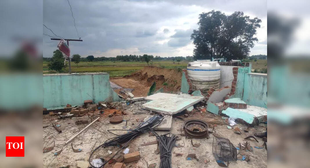 Six-year-old girl dies after firecrackers explode at home in Dharmapuri | Coimbatore News - The ...