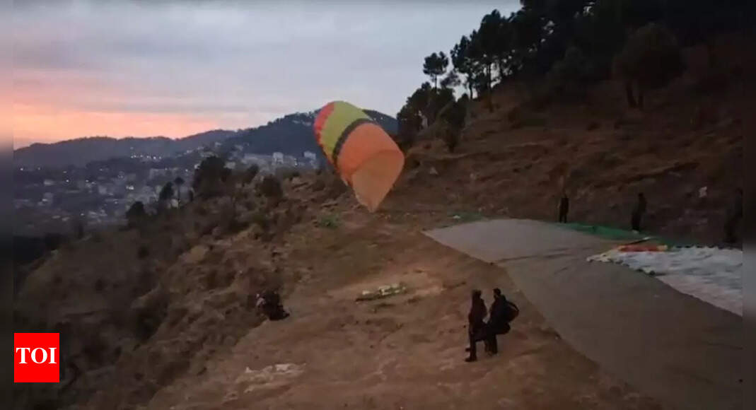 Himachal Pradesh Paraglider Death: Gujarat teen dies as paraglider ...