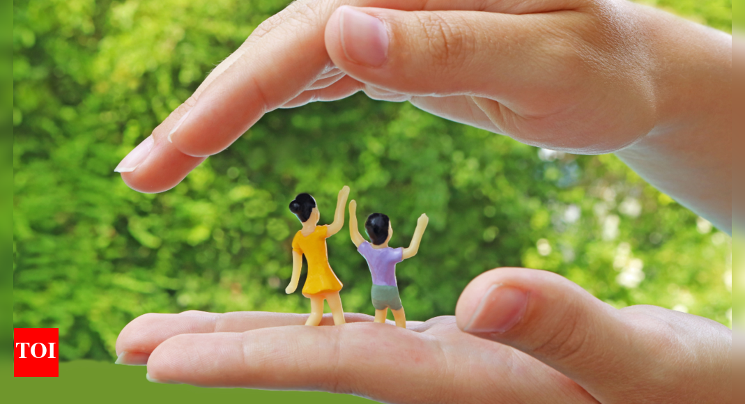 Plastic wrap parenting: 5 ways this parenting style can make your child ...