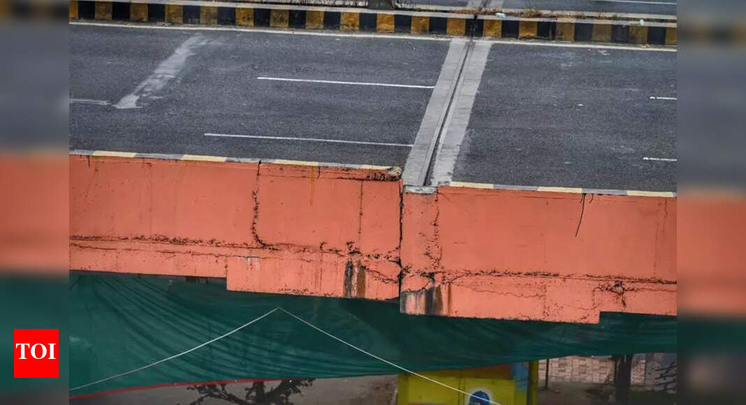 NHAI files complaint against truck driver for damage to Butibori ...