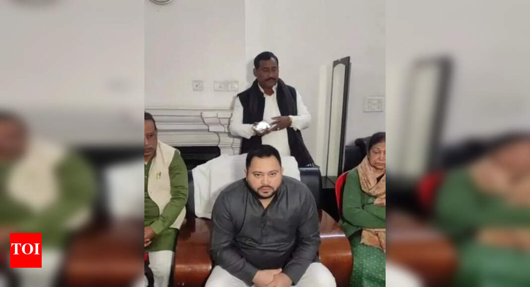 Bihar needs new roadmap for development: Tejashwi | Patna News - The ...
